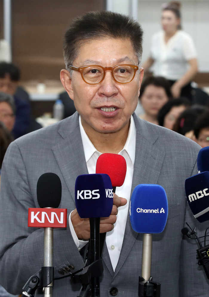 Park Heong-joon fails to win Busan mayoral race