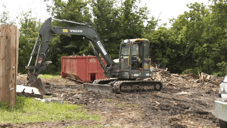 Landmark house torn down in Lynn Haven