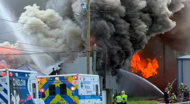 Massive fire rips through Furniture Plus warehouse in Jacksonville ...