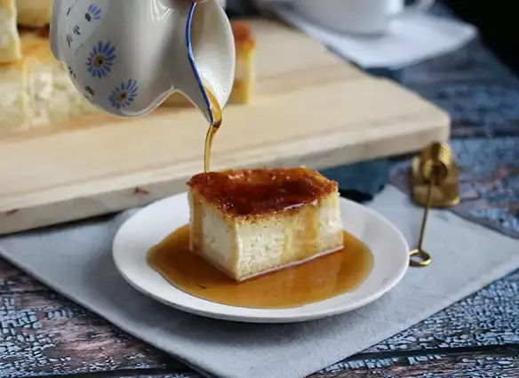 Barritas de cheesecake y tostadas francesas (French toast cheesecake bars)