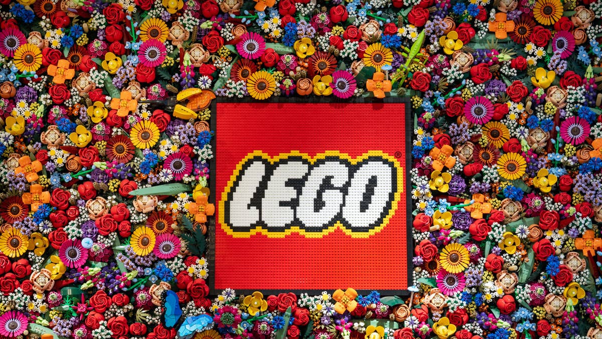 These new Lego flower sets add color indoors without any upkeep