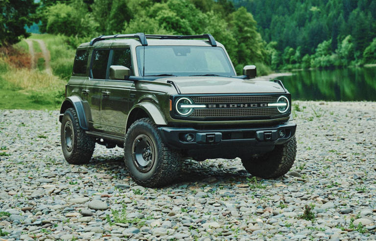 The new Raptor-powered Ford Bronco Filson has hipster vibes and echoes ...