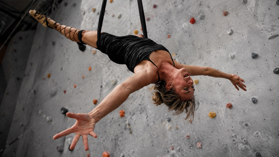 High flying circus stunts create visual masterpiece