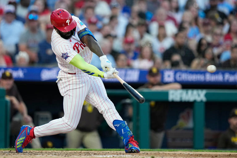 Sánchez’s shutout streak ends at 50 2/3 innings, Phillies get pair of ...