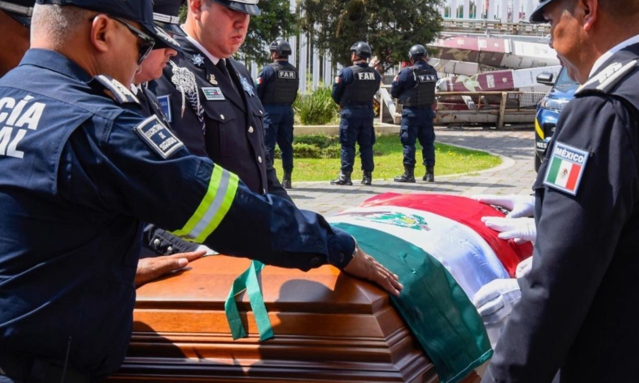 Despiden a Miguel Raymundo Martínez, mando policíaco asesinado; suman ...