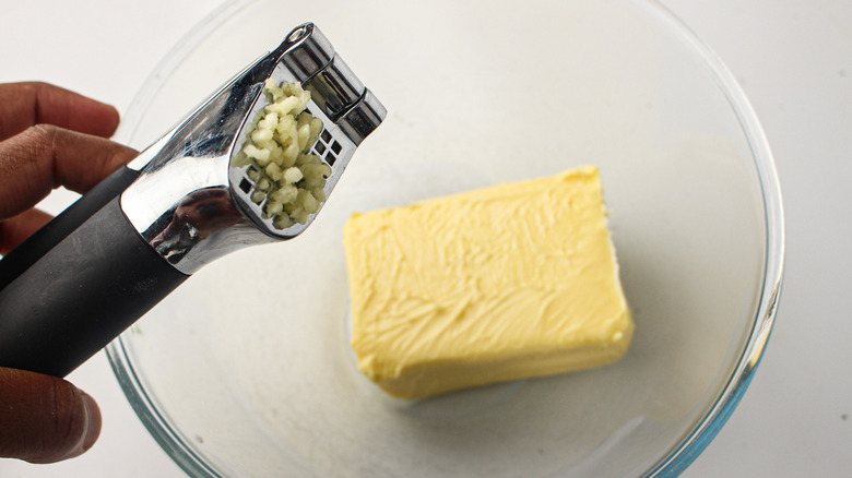 3-ingredient garlic butter recipe