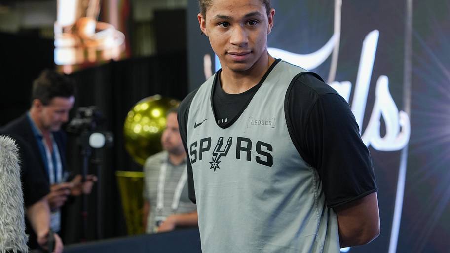 How Spurs rookie Carter Bryant is using NBA Finals as ultimate learning ...