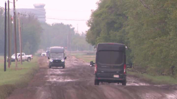 South Edmonton rural road used to bypass QEII a rutted, muddy mess: 'It ...