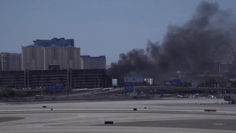 6 vehicles caught fire at Harry Reid Airport parking garage, two ...