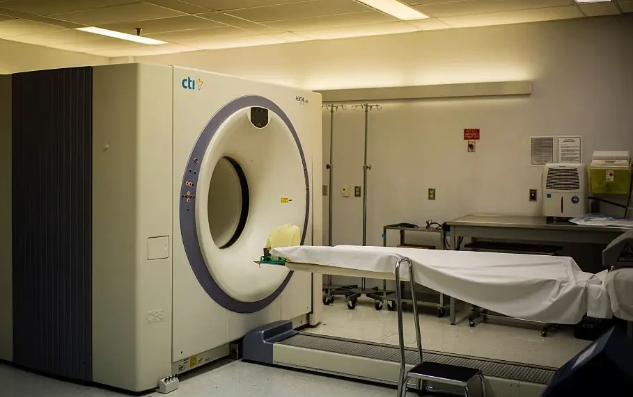 Alberta woman faces 31-month MRI wait amid care concerns