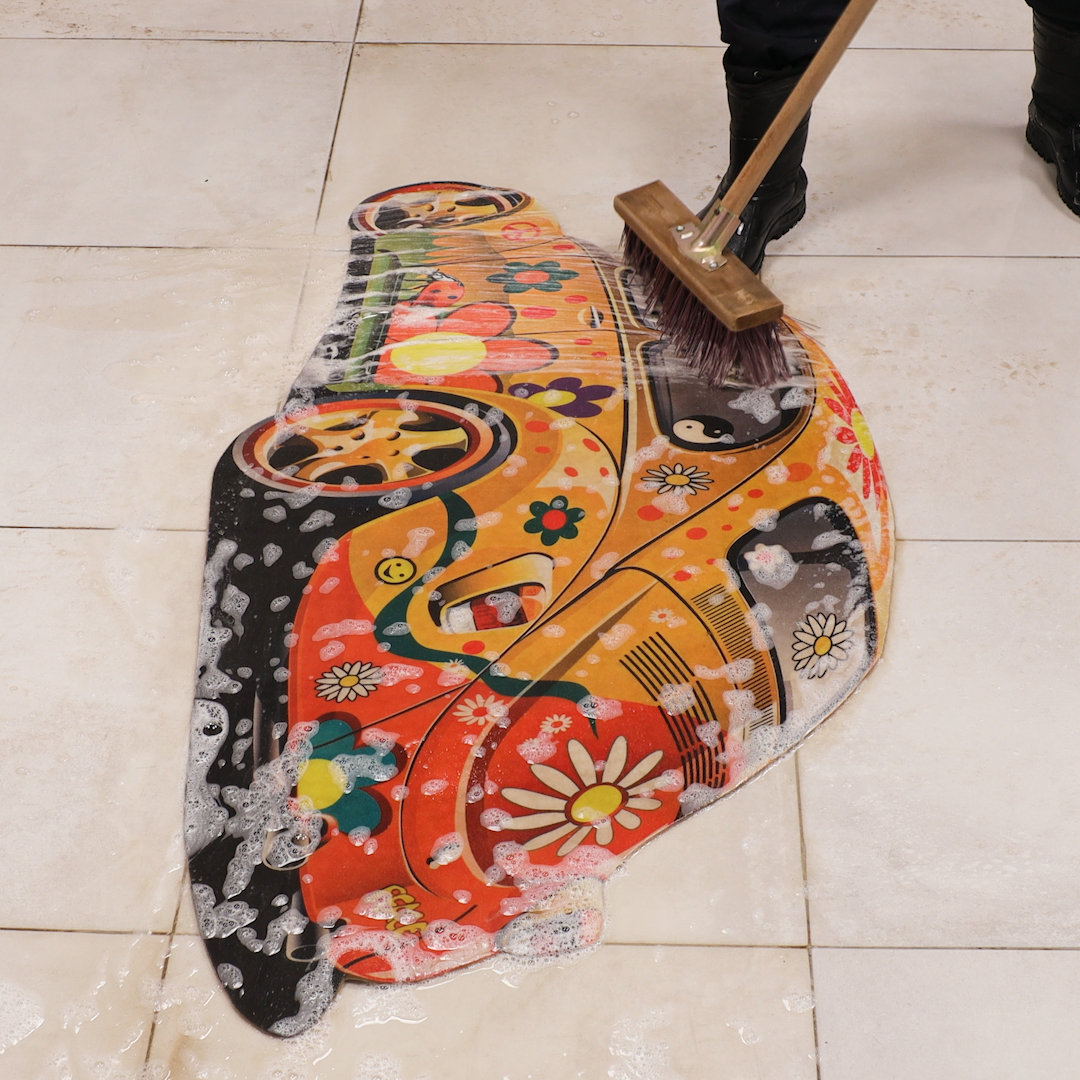 Satisfying cleaning of a really dirty rug! 💦💧
