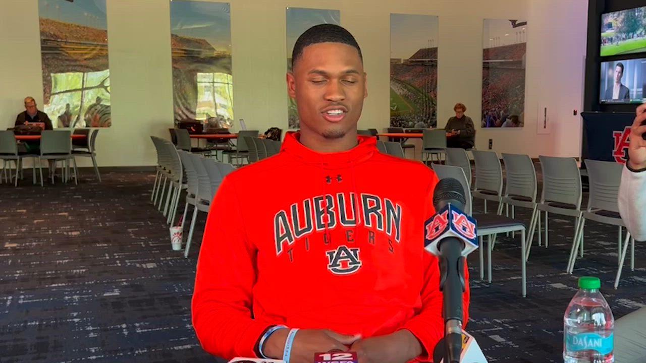 New Auburn Tigers quarterback Deuce Knight 'all about business'
