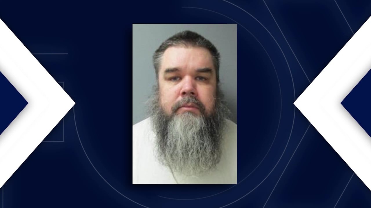 California bank standoff: FBI kills suspect