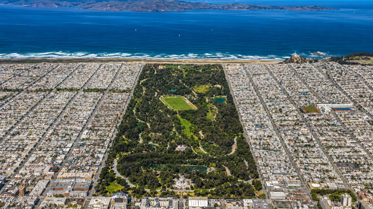 Golden Gate Park between San Francisco streets and ocean
