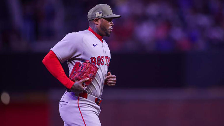 Red Sox's Aroldis Chapman floated for 2 NL Central clubs