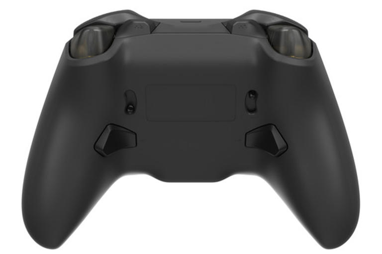Xbox公式ライセンス取得のゲームパッド「FLYDIGI VADER 5S」が登場