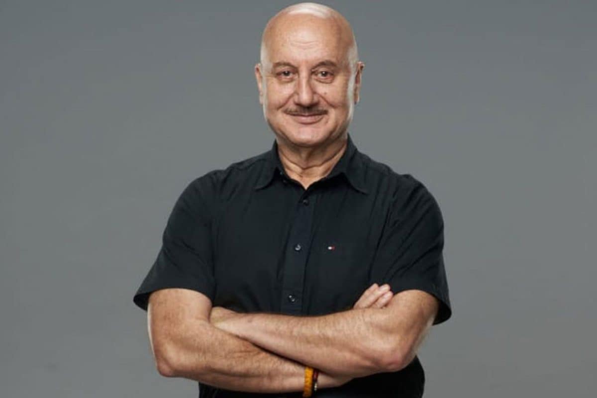 Anupam Kher 'scolded' David Dhawan for planning to retire after Varun's ...