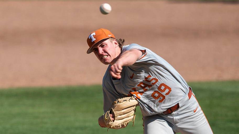 Oregon coach Mark Wasikowski doesn't hold back about Texas' pitchers
