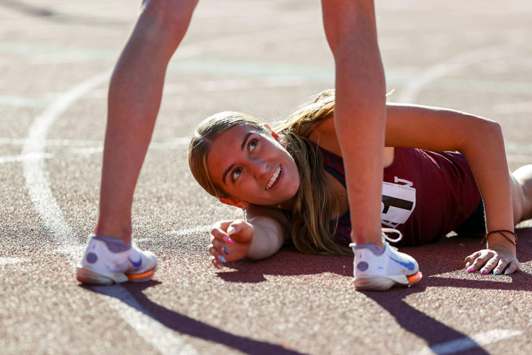 South Jersey track standout dominates, wins title in 100-meter hurdles ...