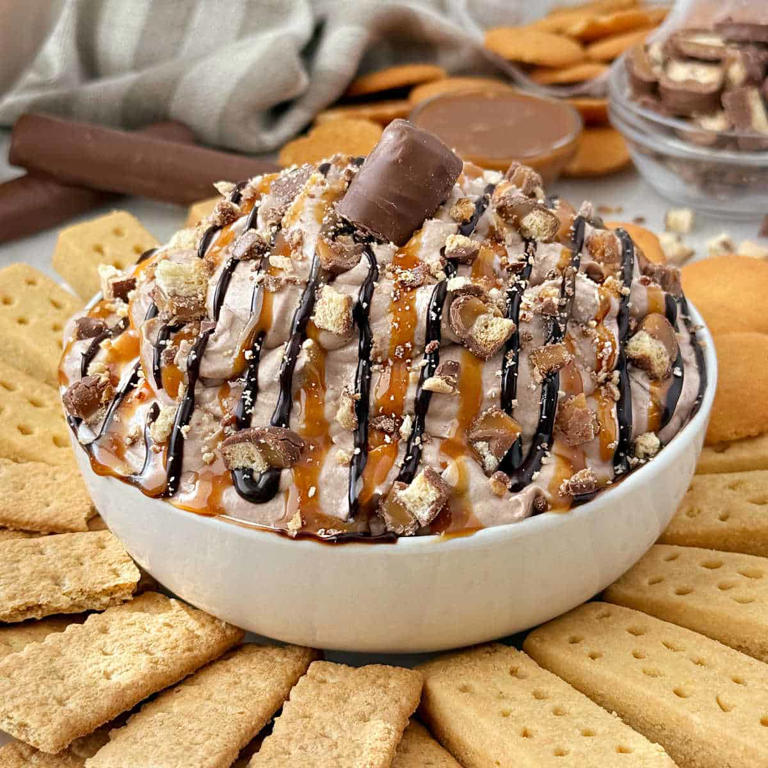 Easy Twix dip