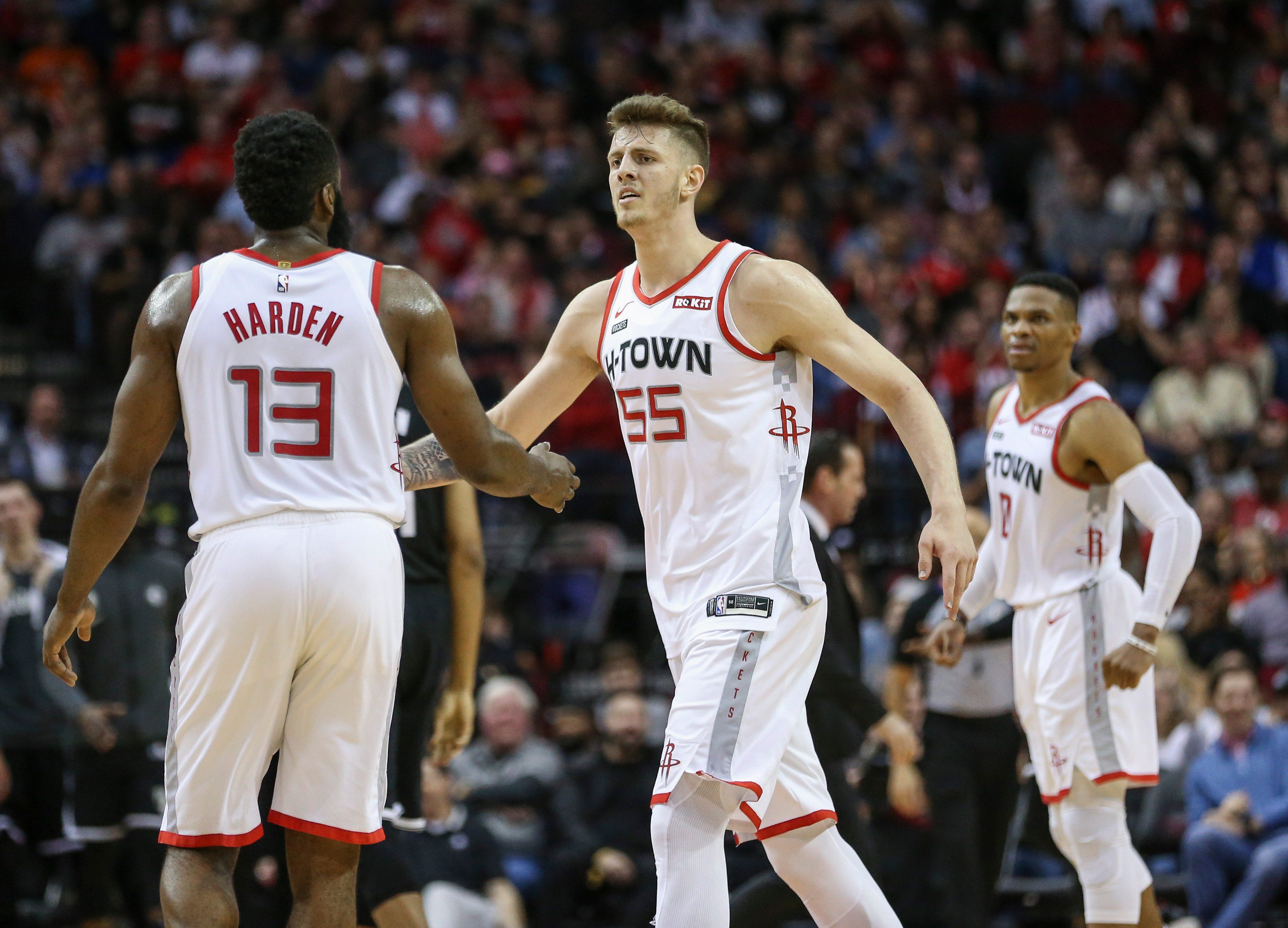 Who was the last former Rockets player to win an NBA title?