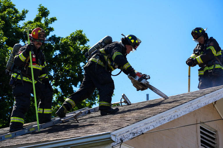 Owensboro Fire Department holds vertical ventilation training session