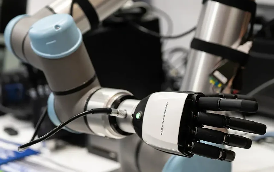 NYU study finds consistent robot training beats complex data