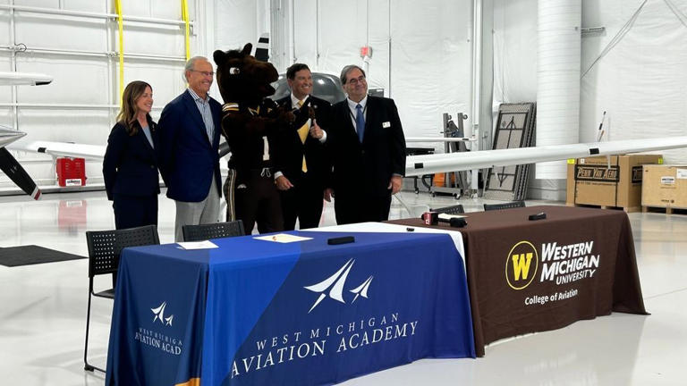 WMU, West Michigan Aviation Academy partner for new pathway program