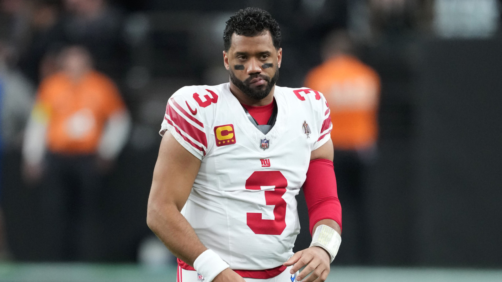 Russell Wilson announces retirement