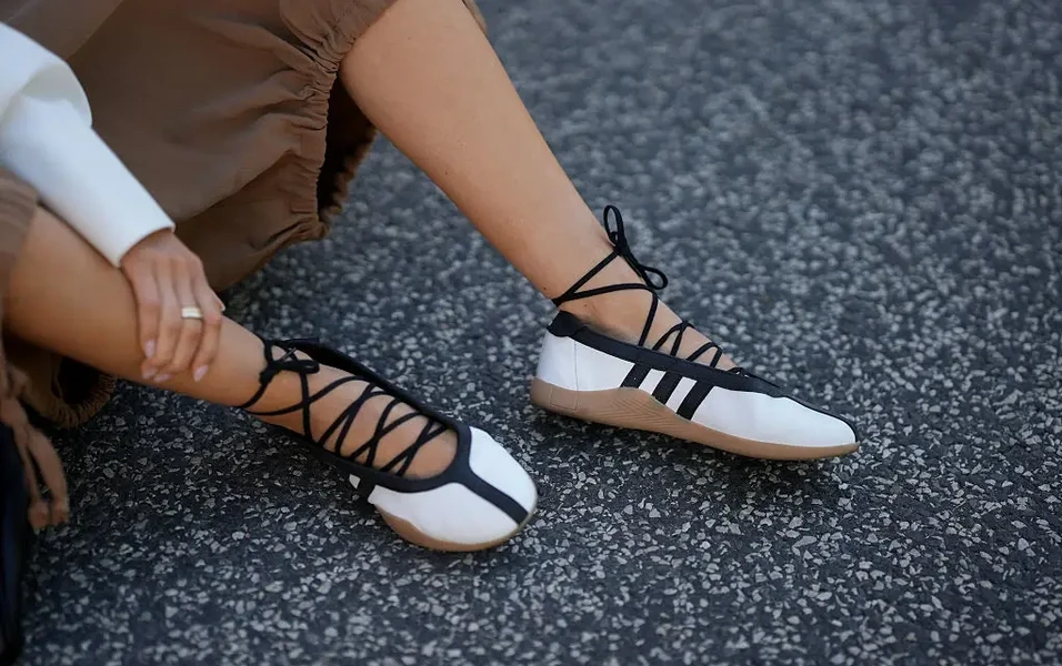 Podiatrists spotlight supportive ballet flats amid style comeback