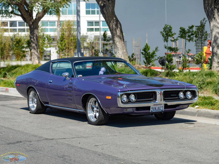 Ready-to-run restomod: A 1972 Dodge Charger with a six-pack 440