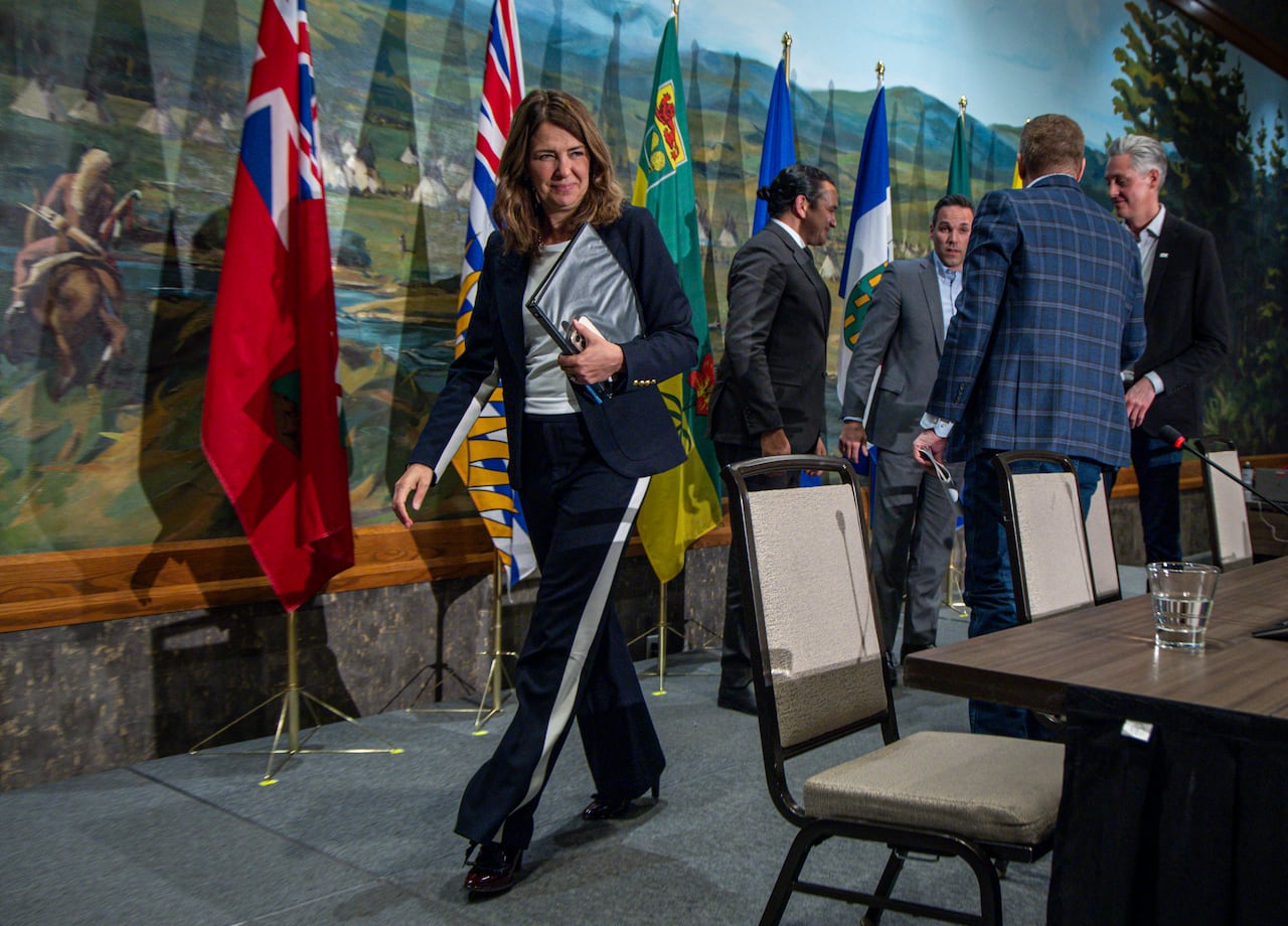 Alberta premier warns separation could cost $400B. Separatists ...