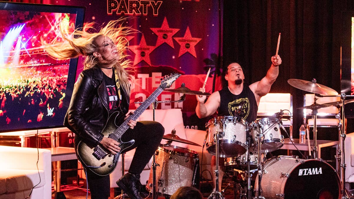 Alice Cooper's Nita Strauss welcomes first child