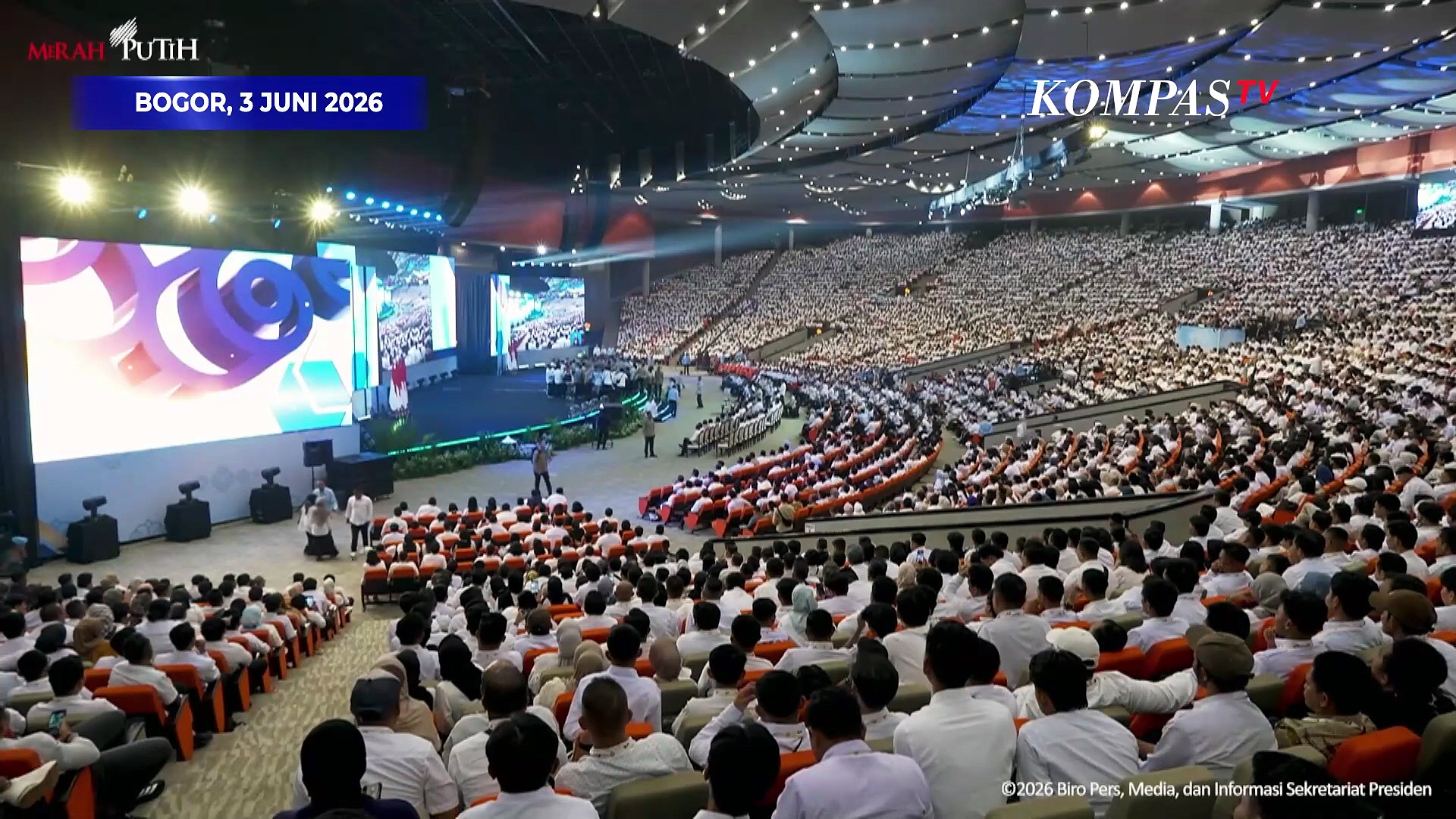 Ketika Prabowo minta 10 mitra MBG naik ke panggung, tunjukkan contoh ...