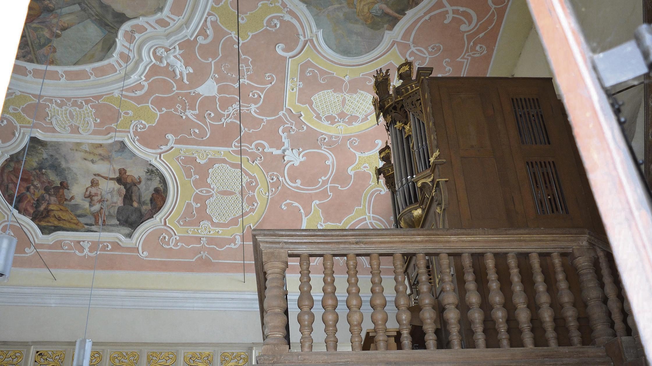Wenn der Stuck von der Decke fällt: Spitalkirche in Weißenburg ...