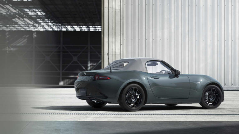 The 2027 Mazda MX-5 deserves more than just another muted paint option