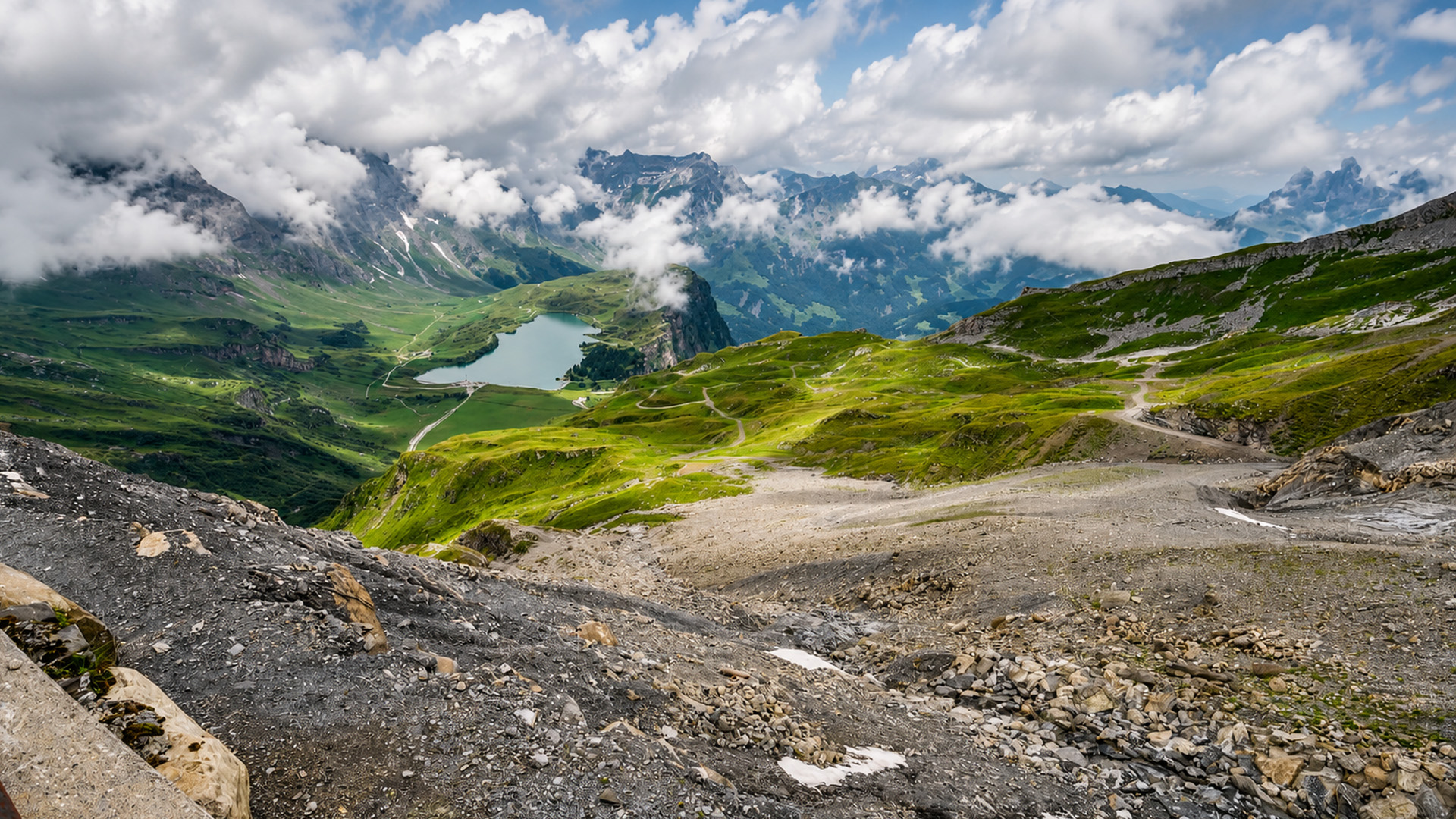 Oplev gletsjerverdenen ved Engelberg Mount Titlis (4K)