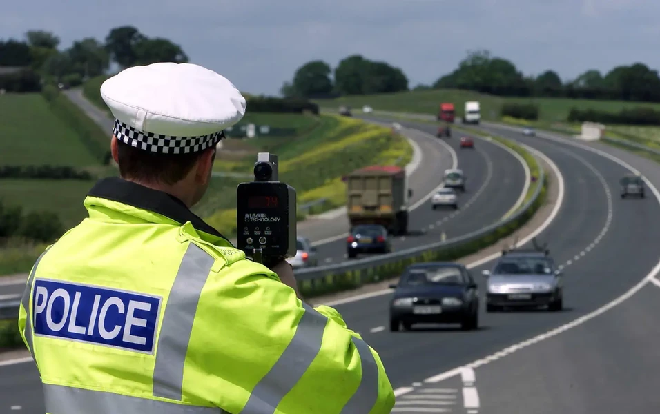 RAC urges speed limiters as 4,000 drivers dodge bans