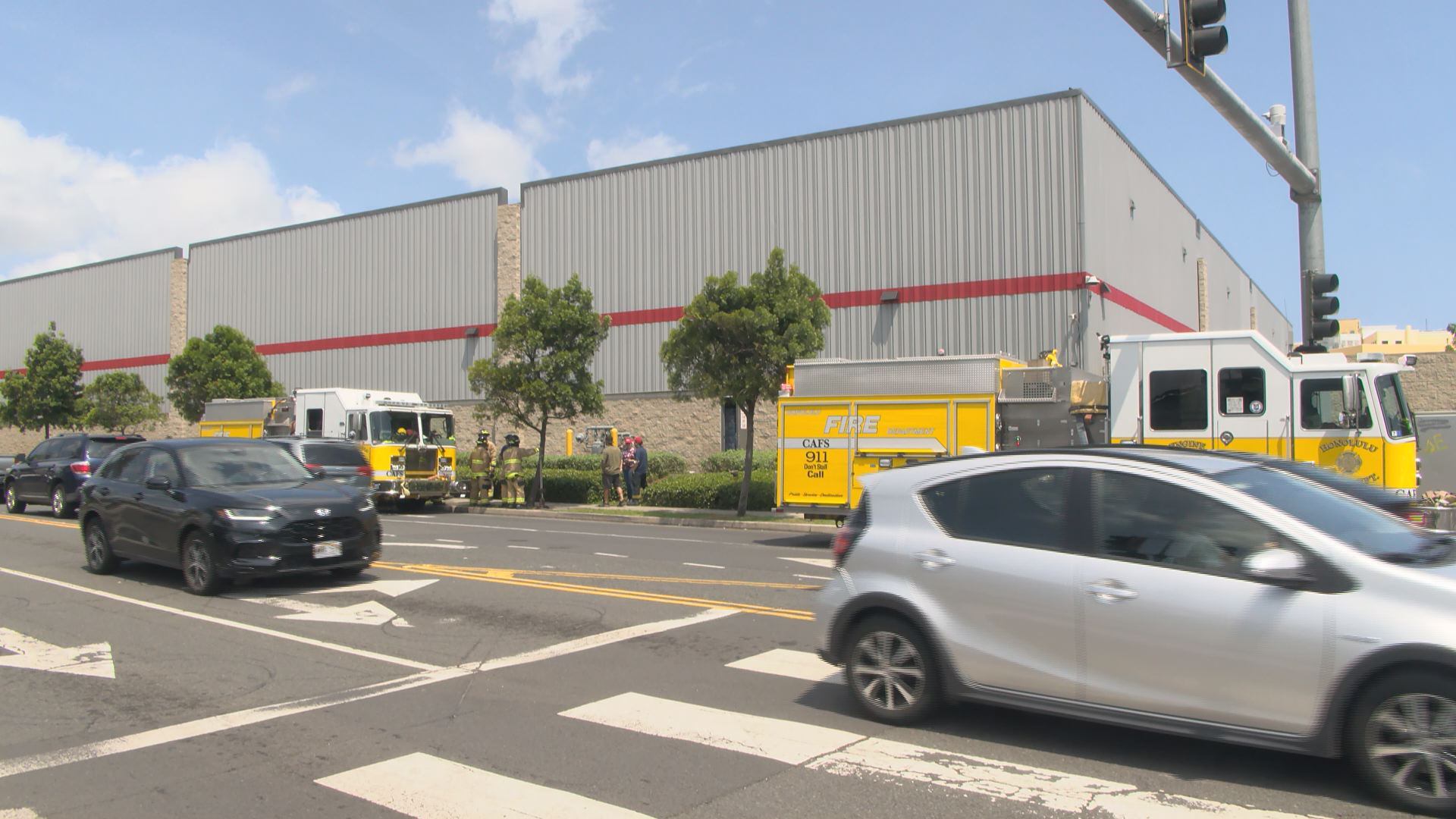 Iwilei Costco evacuated due to gas leak