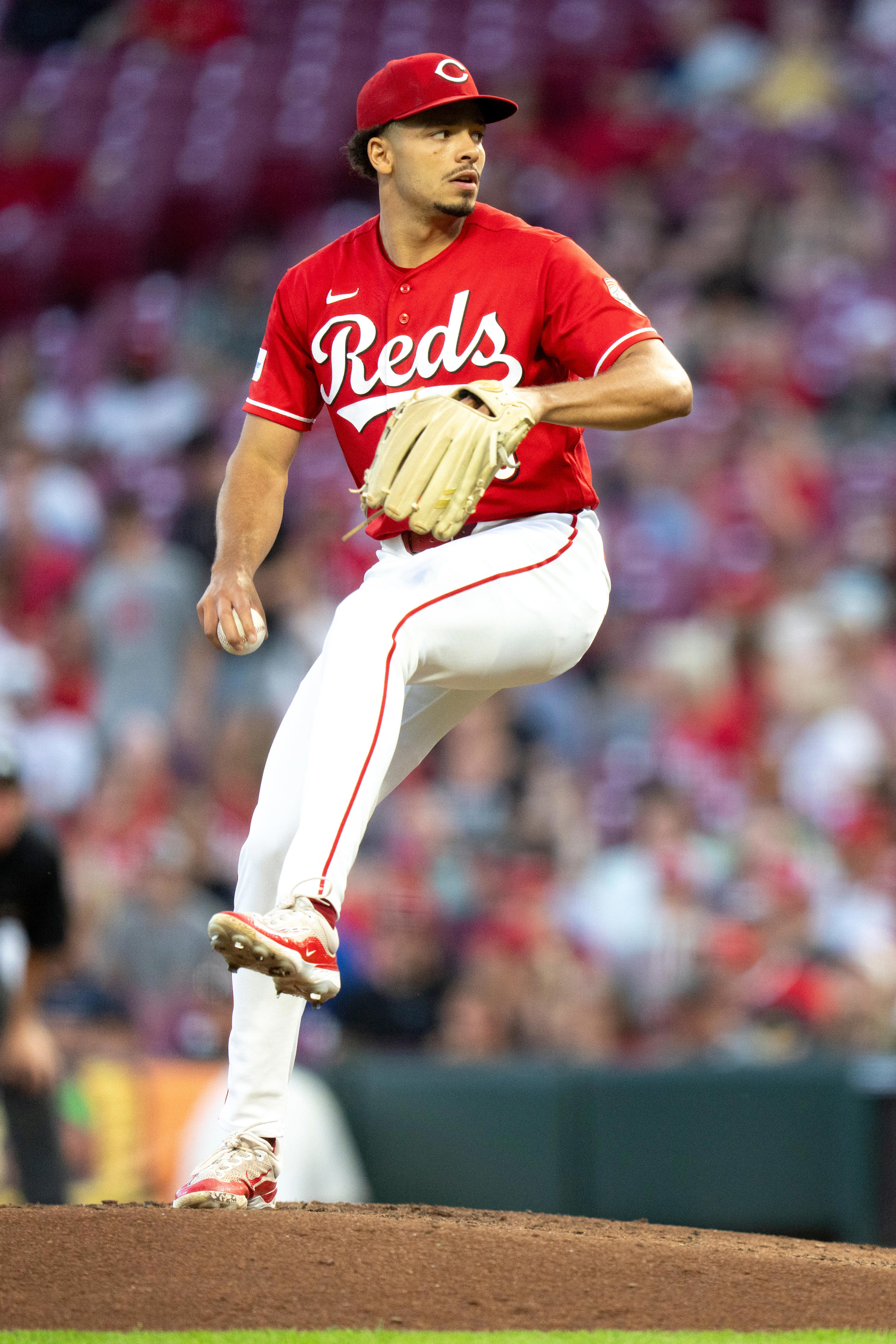 Reds lose game, series to Kansas City Royals