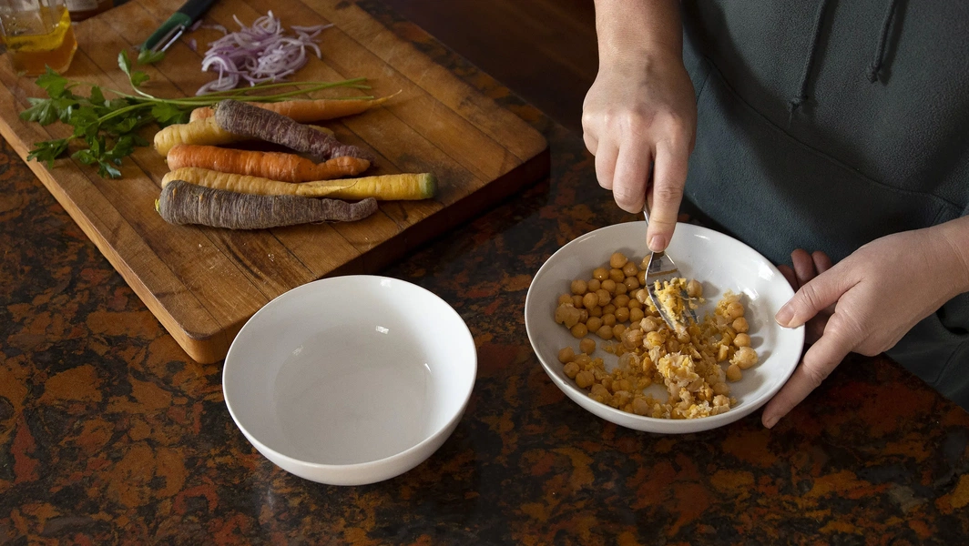 12 delicious and nutritious canned food pairings