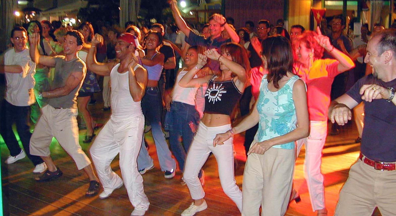 L’estate torna a parlare latino. Ricca l’offerta con balli e cibo