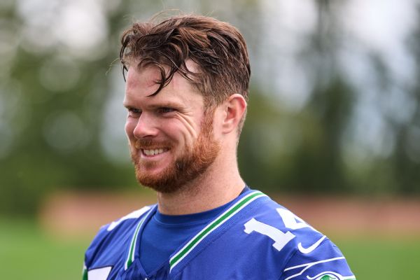 Seahawks' Sam Darnold sees little 'transition' with Brian Fleury's offense