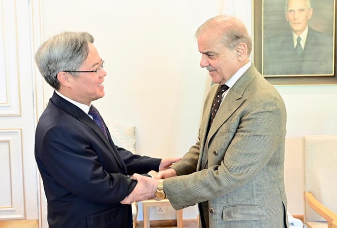 PM pledges public relief in meeting with top business leaders on ...