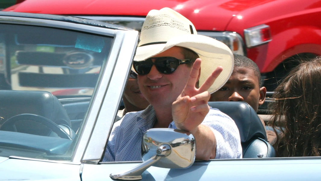 Director's blunt post renews debate over Val Kilmer's legacy
