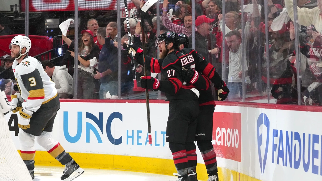Golden Knights edge Hurricanes 5-4 to take Game 1 lead