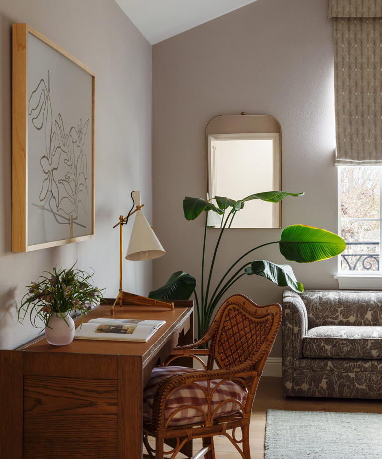 What colors make a house look expensive?