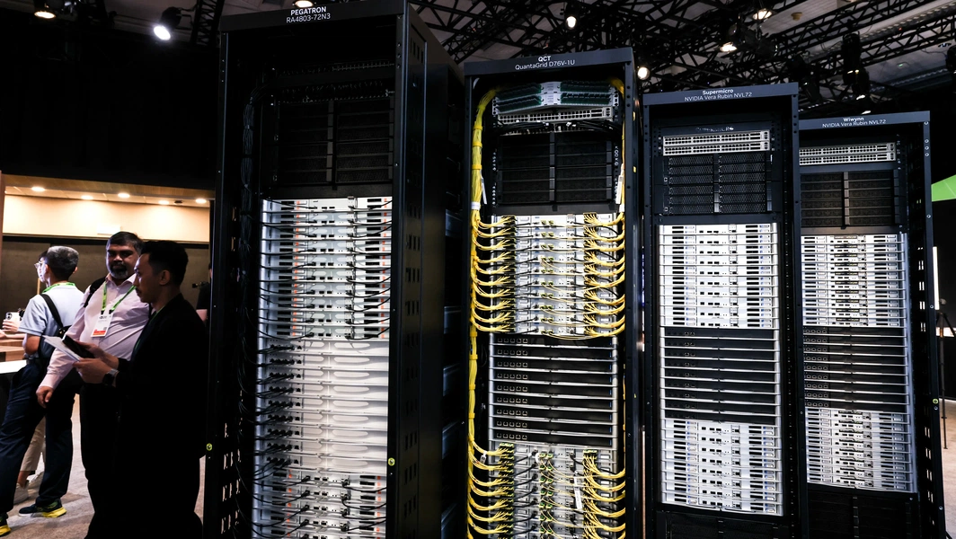 Oracle's $553B backlog ignites AI growth debate at $245
