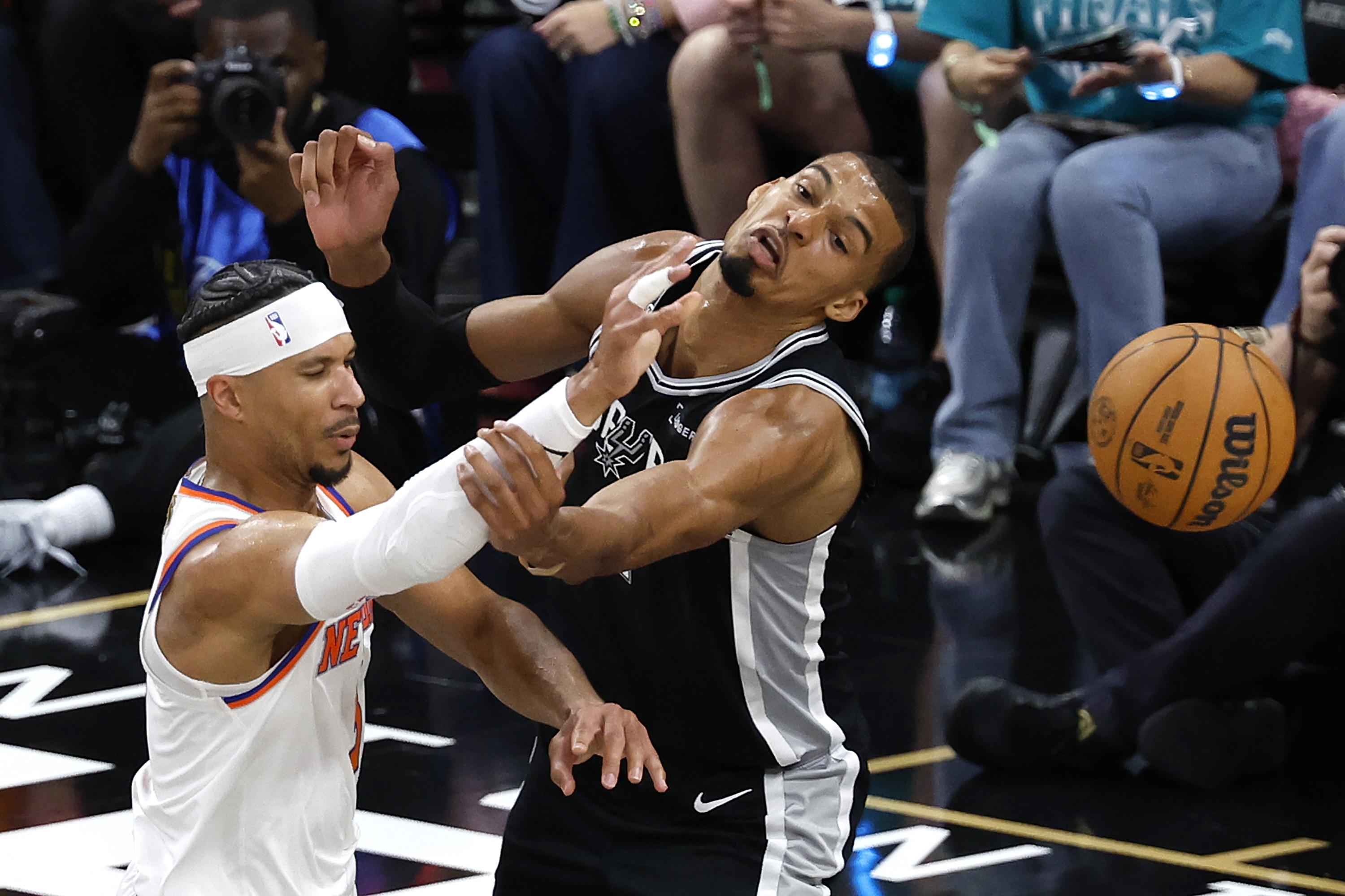 Knicks 105, Spurs 95: Scenes from Josh Hart powering the Game 1 win