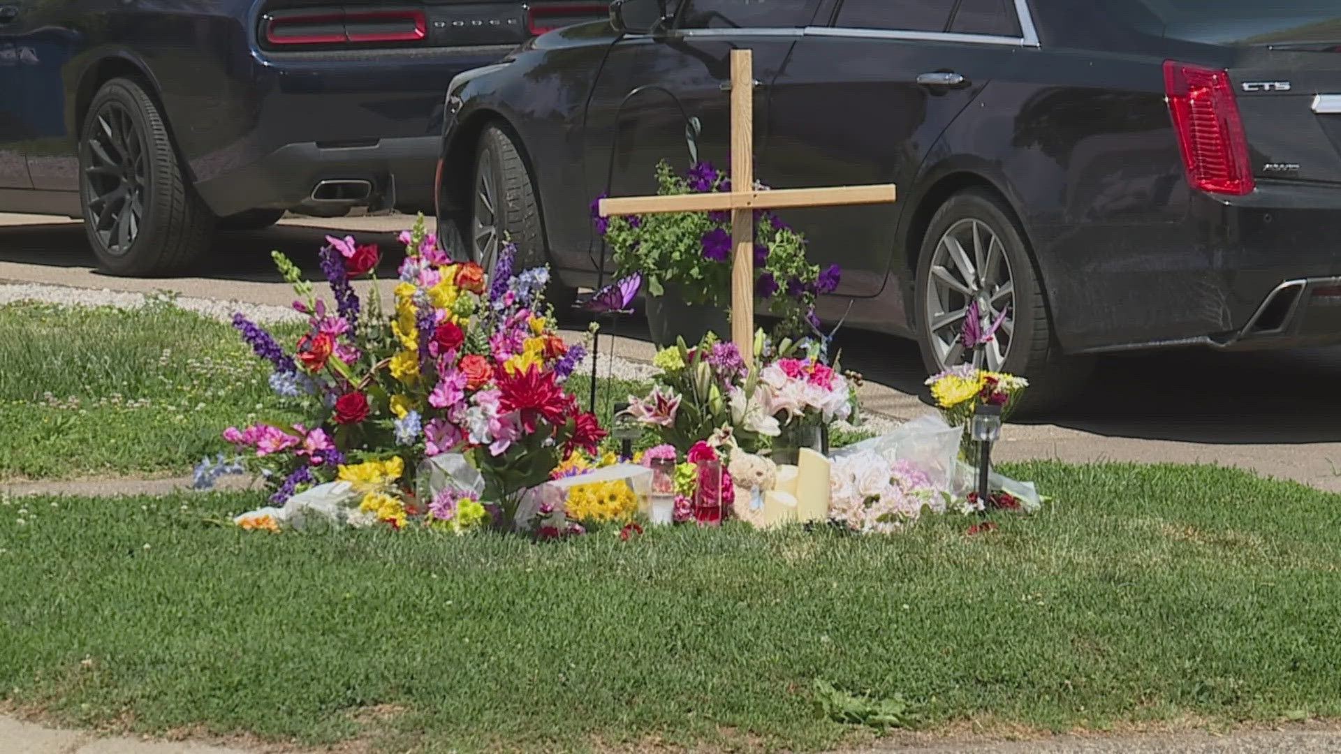 Community grieves Muscatine shooting victims